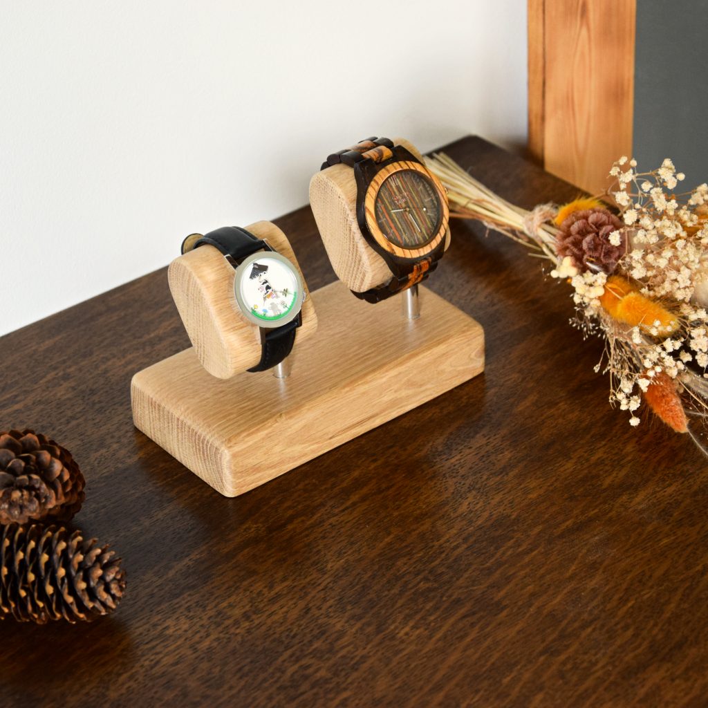 Présentoir pour montre Ellipse Duo en chêne massif - Atelier Vegvisir